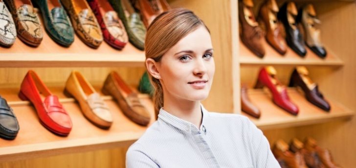 10 of the Best Women's Shoes for Teachers Reviewed